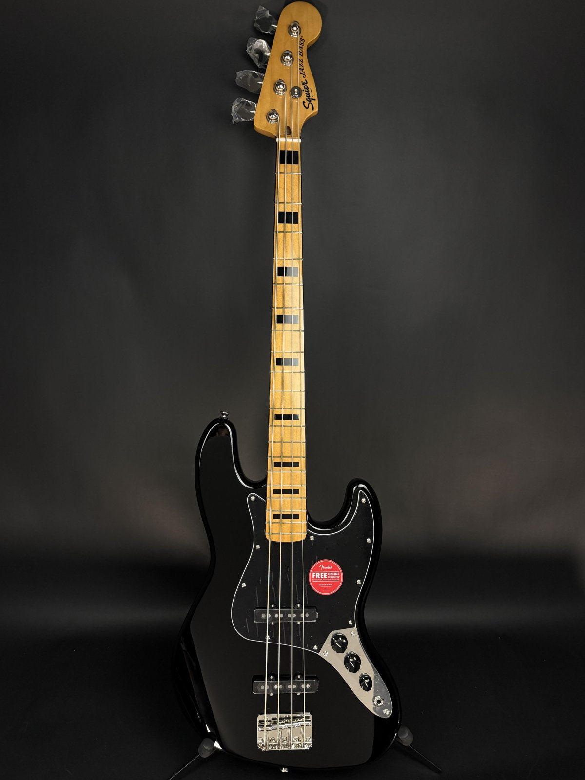 Squier Classic Vibe '70s Jazz Bass - Black – Grayson's Tunetown